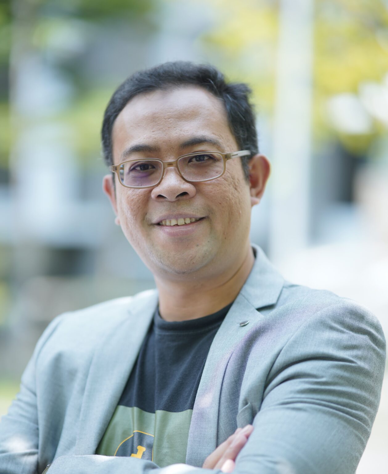 Dr Bayu Dardias Kurniadi - Modern Monarchy in Global Perspective